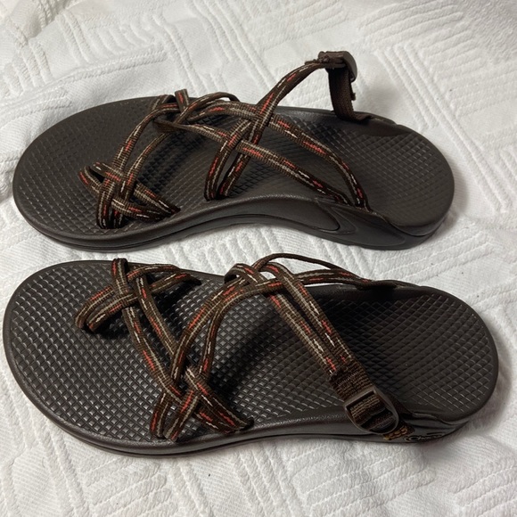 Chaco | Shoes | Like New Chaco Brown Strappy Sandals Backless Slip On ...